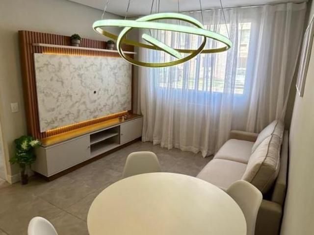Apartamento térreo com 2 dormitórios e vaga na Hípica