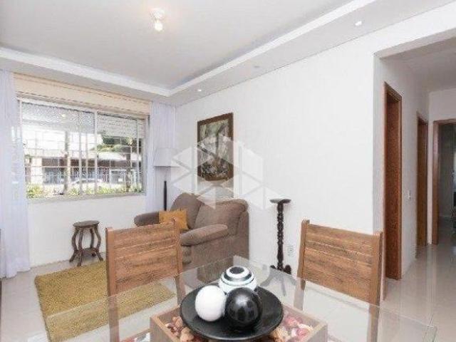 Apartamento térreo com 2 dormitórios na Tristeza