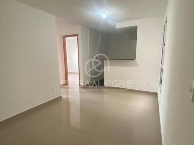 Apartamento térreo com 2 pátios no São José em Canoas