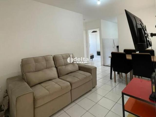 Apartamento térreo com 2 quartos disponível para venda no bairro Mansour em Uberlândia MG