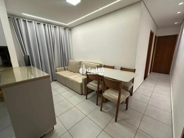 Apartamento térreo com 2 quartos disponível para venda no bairro Shopping Park em Uberlândia MG