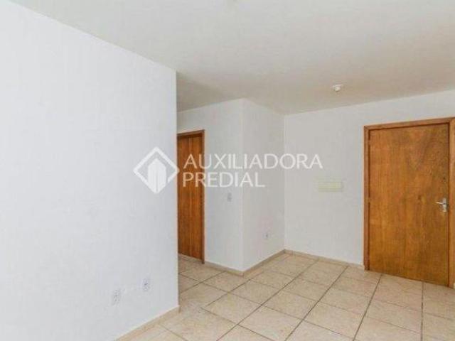 Apartamento térreo com 2 quartos na Zona Sul