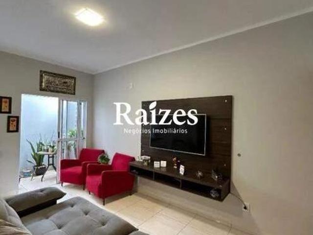 Apartamento térreo com 2 quartos sendo 1 suite no Granada em Uberlândia