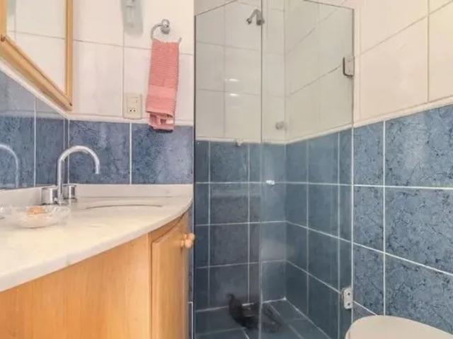 Apartamento térreo com 3 dormitórios no bairro Azenha!
