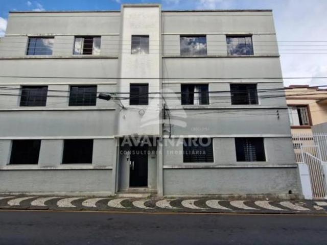 Apartamento térreo central com 4 dormitórios