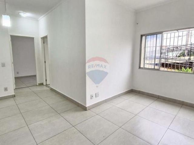 Apartamento térreo à venda na Vila Gustavo com 2 dormitórios amplos e 1 vaga fixa