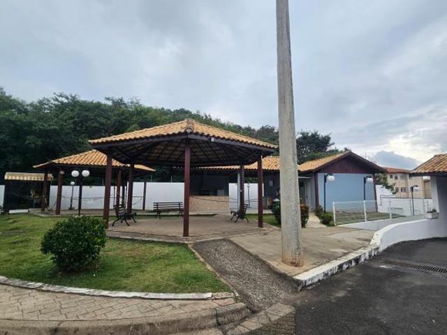 Apartamento térreo à venda no bairro Jardim Carlos Lourenço