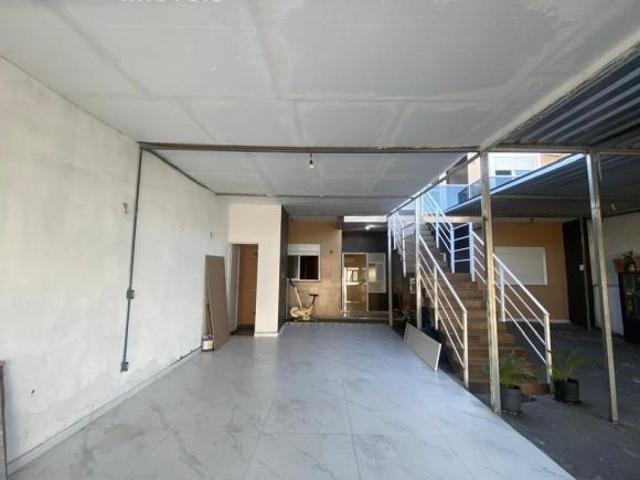 Apartamento térreo, à venda no bairro Parque Granja Esperança Cachoeirinha/RS