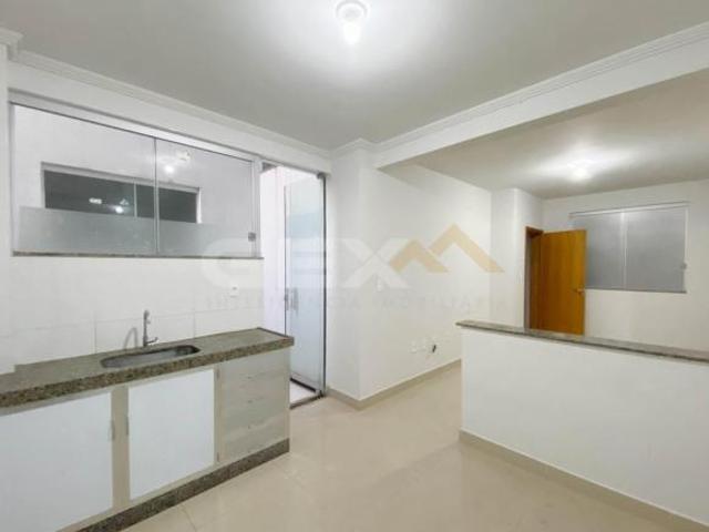 Apartamento térreo à venda no bairro Rancho Alegre, 3 quartos, 1 suíte e 1 vaga