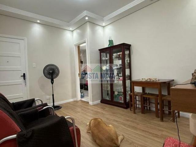 Apartamento Térreo à Venda no Gonzaga, 2 Quartos e Garagem Coletiva