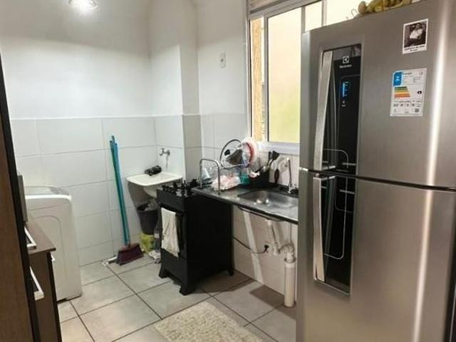 Apartamento térreo à venda no Parque das Árvores