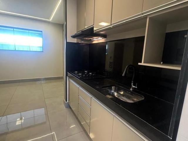 Apartamento térreo à venda no Piratininga
