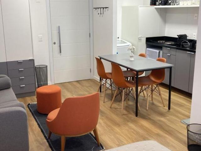 Apartamento térreo garden com 1 dormitório, 1 suíte, 1 vaga de garagem