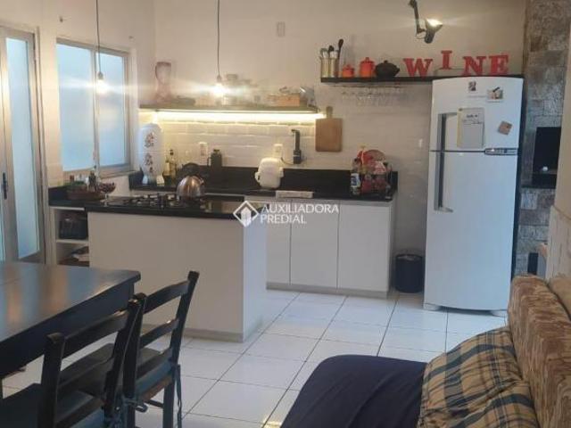 Apartamento térreo dois dormitórios