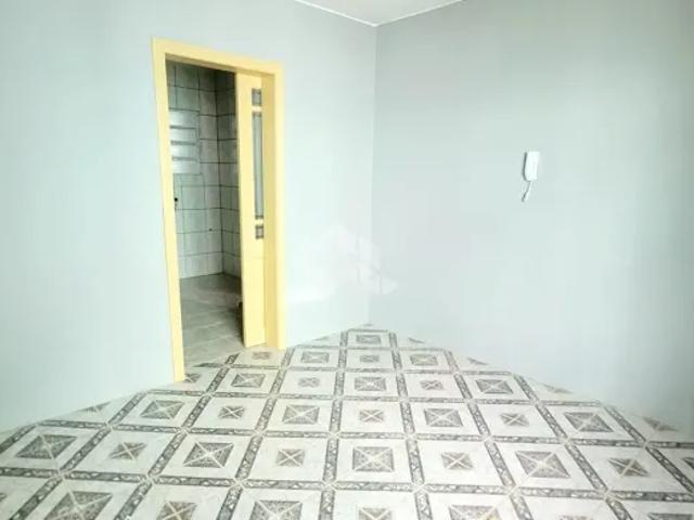 Apartamento térreo de 01 dormitório e reformado