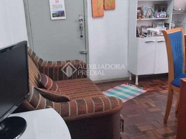 Apartamento térreo de 1 dormitório a venda no Bairro Centro Histórico
