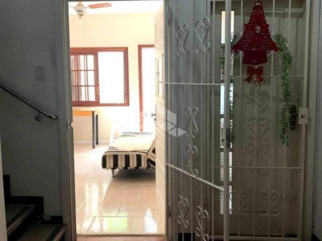 Apartamento Térreo de 1 Dormitório com Pátio