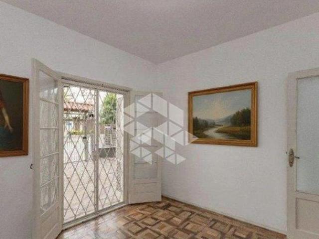 Apartamento térreo de 1 quarto no bairro Auxiliadora em Porto Alegre