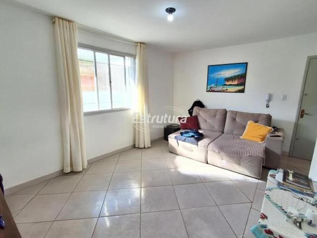 Apartamento térreo de 2 dormitórios