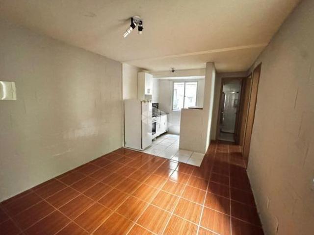 Apartamento térreo de 2 quartos no Residencial Cavalhada