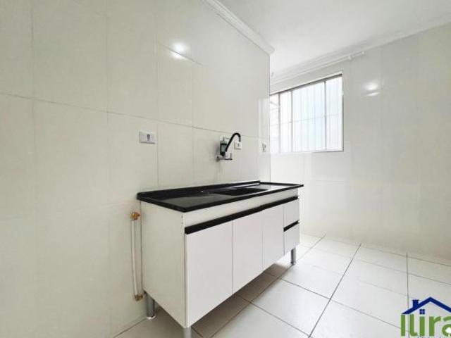 Apartamento térreo de 47 Mts², para locação reformado, sendo 2 dormitórios, 1 vaga de de garagem na