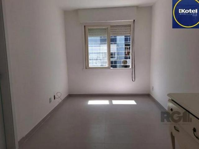 Apartamento térreo de um dormitório transformado em dois dormitórios