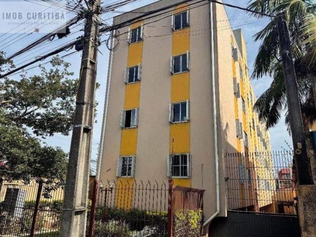 Apartamento térreo em excelente localização no Portão, próximo ao Shopping Palladium