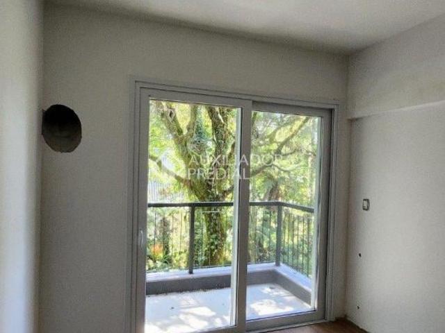APARTAMENTO TÉRREO EM UM DOS BAIRROS MAIS NOBRES DE CANELA/RS