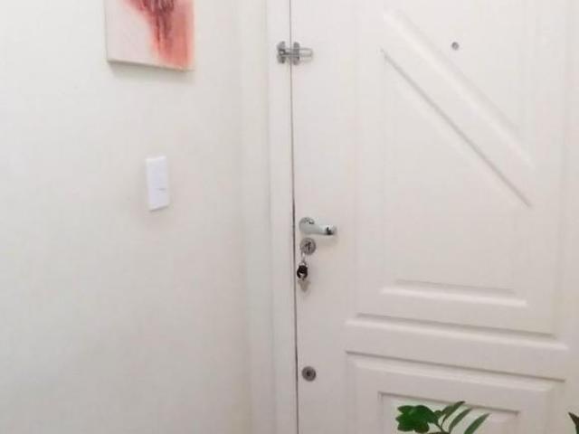 Apartamento térreo elevado, 2 dormitórios, 59 m², no Centro Histórico Porto Alegre