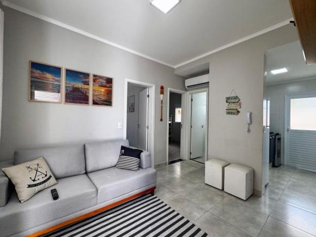 Apartamento Térreo Mobiliado à Venda no Centro de Bertioga – 2 Dormitórios, Lazer Completo e Churra