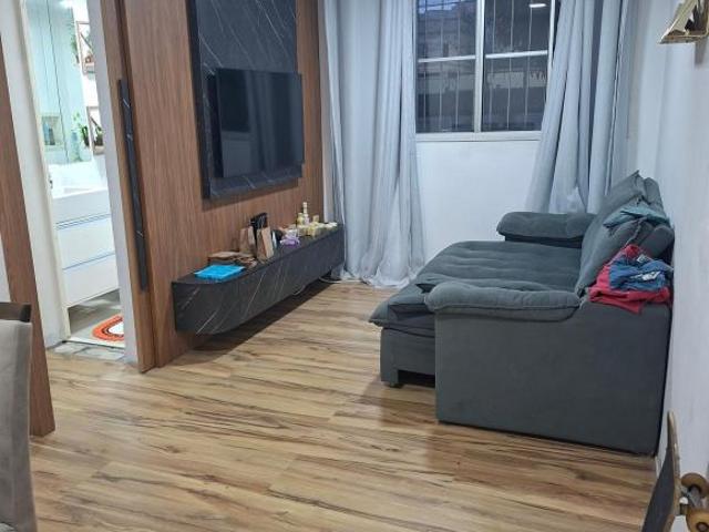 Apartamento térreo mobiliado para venda com 2 dormitórios no Cond João XXIII