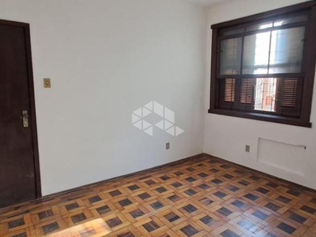 Apartamento térreo no coração do bairro Floresta