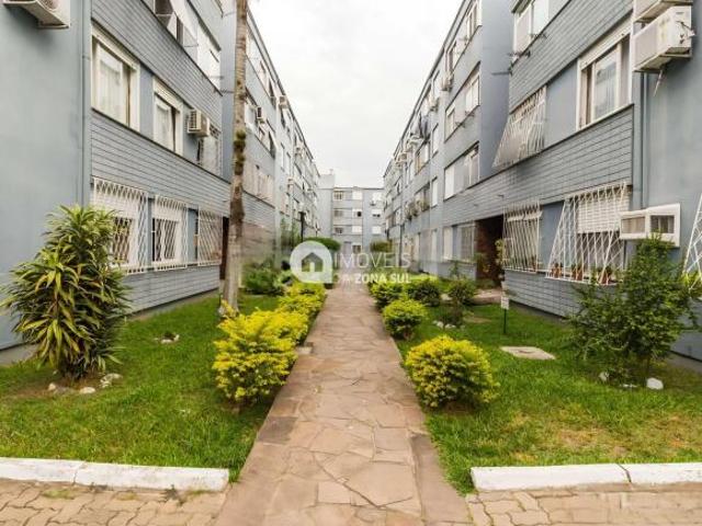Apartamento térreo no bairro Cavalhada em Porto Alegre RS