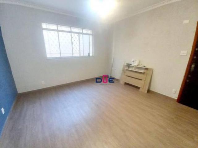Apartamento térreo no bairro do Marapé, sendo 2 quartos com quintal
