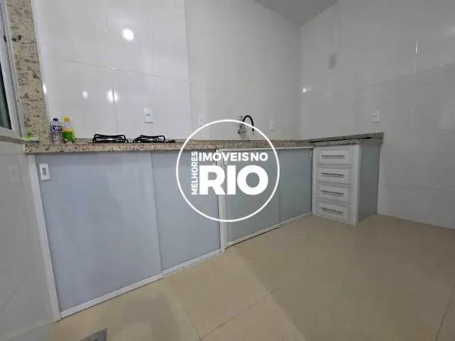 Apartamento térreo no Grajaú à venda