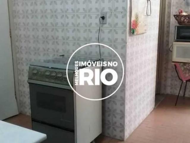 Apartamento Térreo na Tijuca à venda