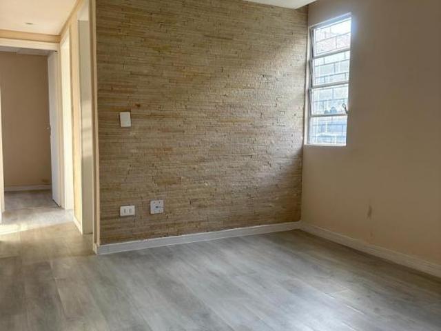 Apartamento Térreo Reformado com 3 Quartos no Campo Comprido