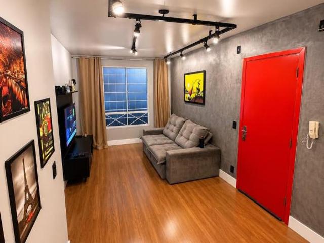 APARTAMENTO TERREO REFORMADO 2 QUARTOS VAGA DE GARAGEM