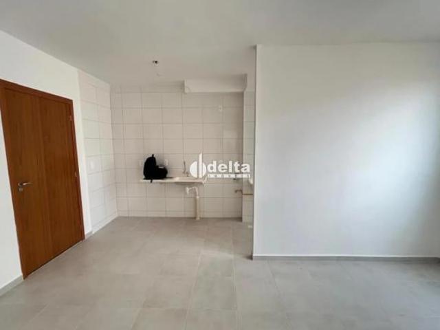 Apartamento térreo residencial com 2 quartos sendo 1 suíte disponível para locação e venda no bairro