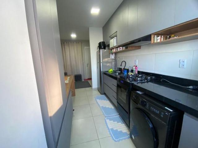 Apartamento térreo Wanel Ville