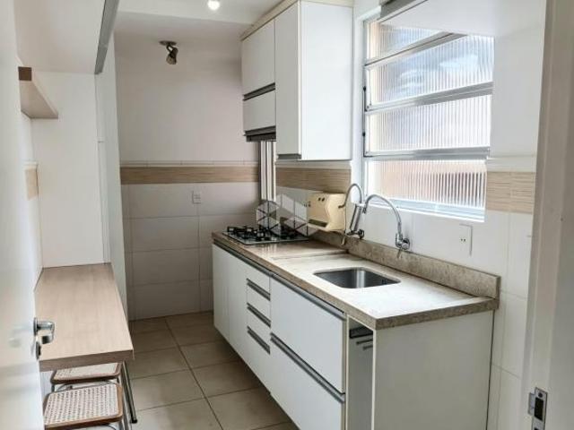 Apartamento terrério gardem com 2 dormitórios 59 metros no bairro menino deus