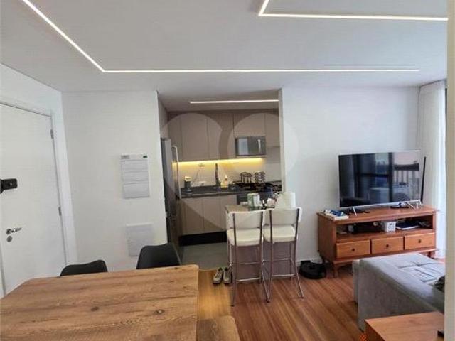 Apartamento Tingui 2 Dormitórios 1 Suíte 1 Vaga Condomínio Completo