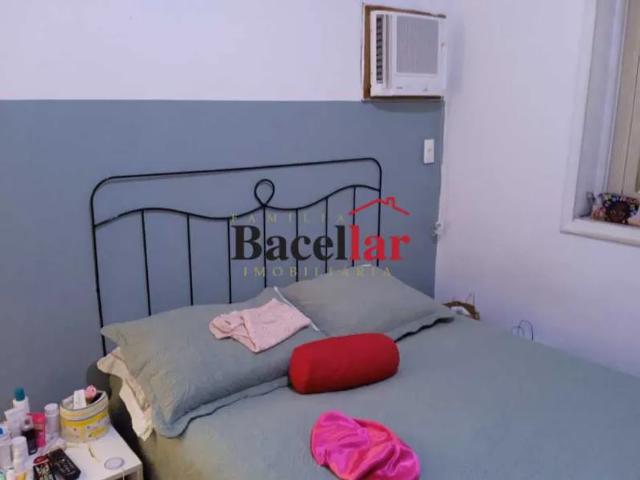 Apartamento tijuca 3 quartos totalmente reformado em rua tranquila