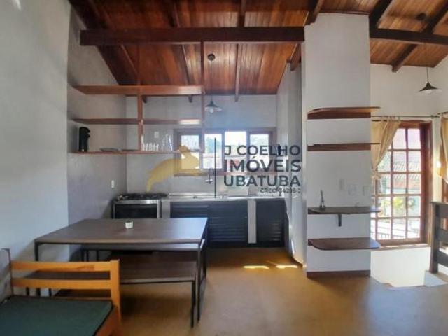 Apartamento tipo chalé vom 2 dormitorios pra venda na praia do lazaro ubatuba SP