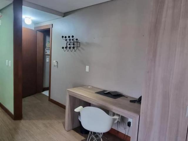 Apartamento tipo estúdio, mobiliado completo, no coração do Bairro Moinhos de Ve