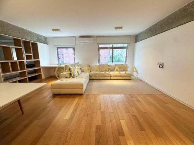Apartamento Tipo Loft Reformado na Chácara Itaim