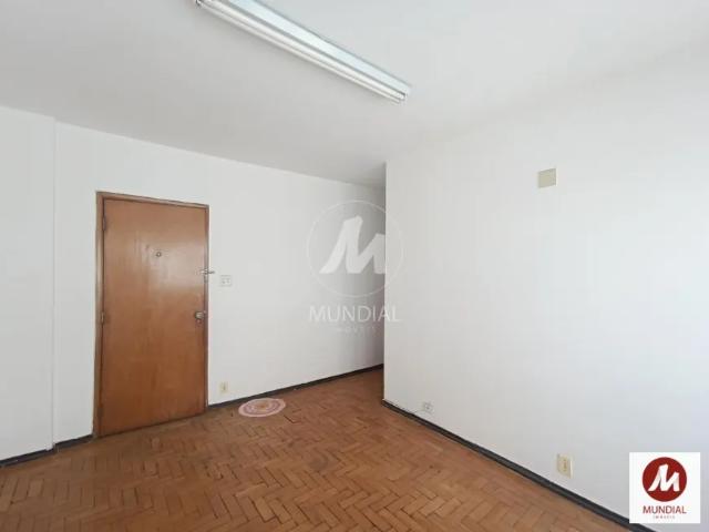 Apartamento tipo padrao 2 dormitórios, cozinha planejada, elevador, em condomínio fechado