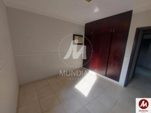 Apartamento tipo padrao 2 dormitórios/suite, cozinha planejada, elevador, em condomínio fechado