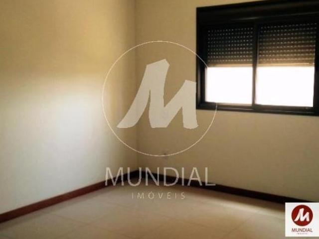 Apartamento tipo padrao 3 dormitórios/suite, portaria 24 horas, elevador, em condomínio fechado