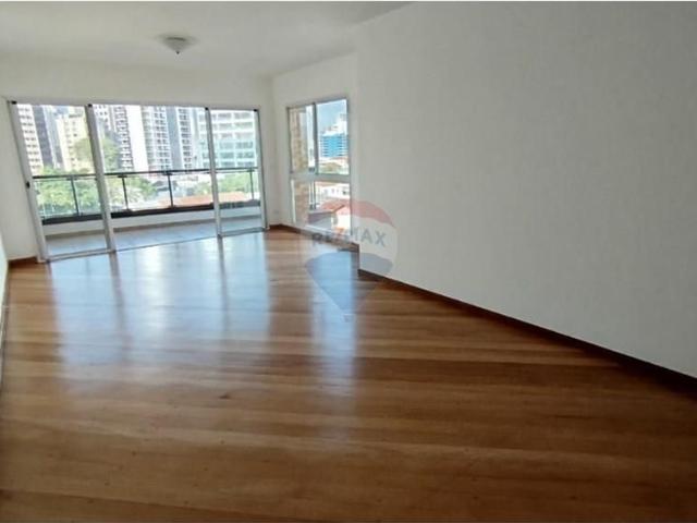 Apartamento tipo para locação em Pinheiros com 3 quartos, sendo 1 suíte, 118m²